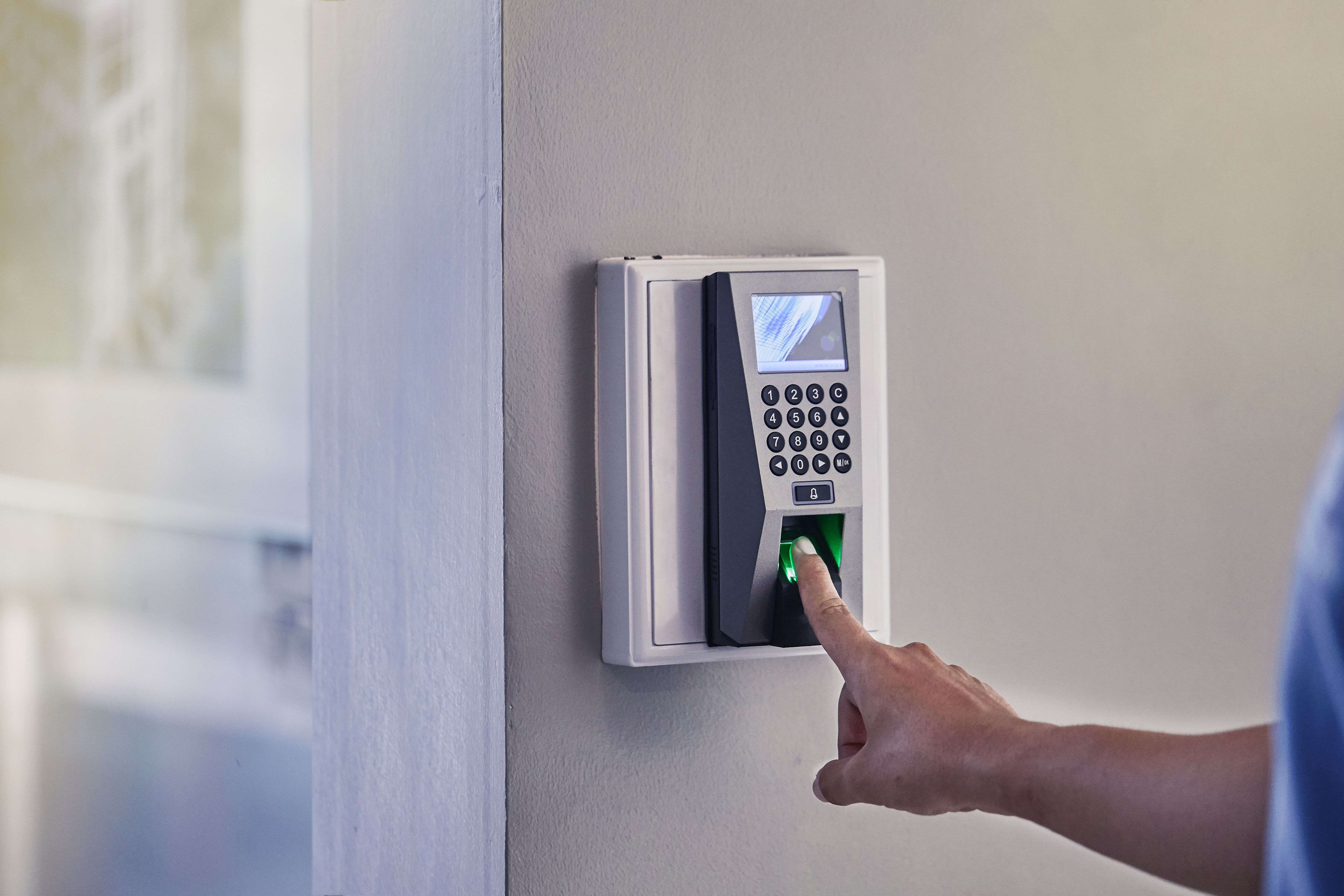 Wired Versus Wireless Access Control Systems